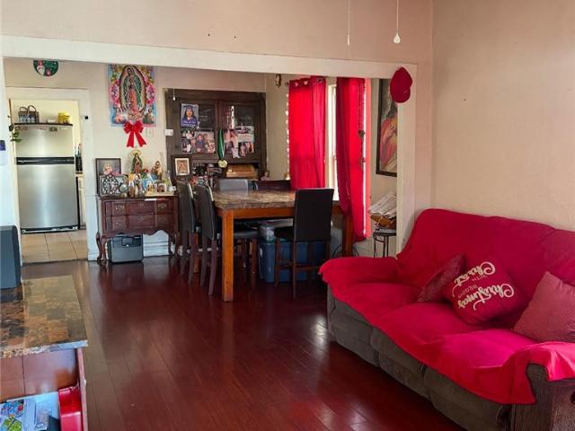 309 N Willowbrook Avenue