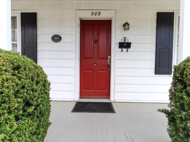 309 N Bellevue Avenue