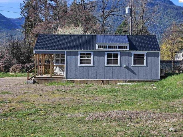 309 N Callahan St, Clark Fork, ID 83811