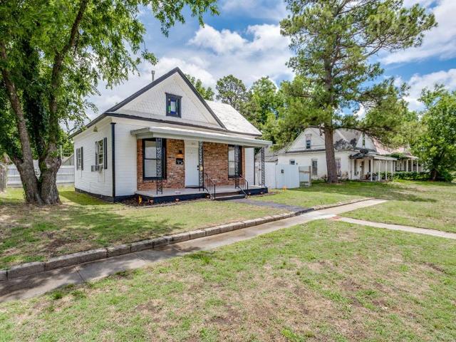 309 N Louisa Avenue