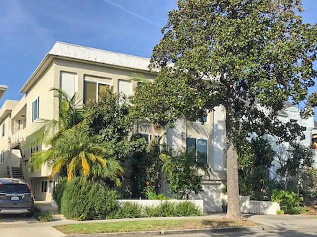 309 S. Doheny Dr. 2 Bedroom Apartment for Rent at 309 S Doheny Dr, Beverly Hills, CA 90211 Beverly Hills