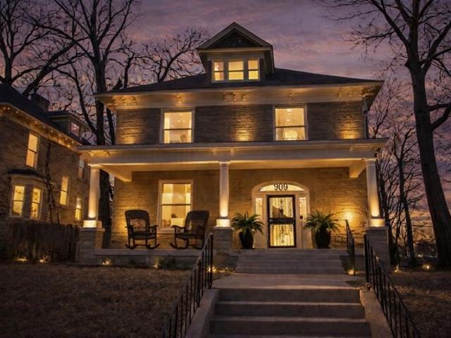 309 S Dudley St, Memphis, TN 38104