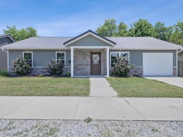 309 S Spring St, Odon, IN 47562