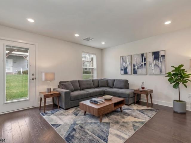309 Saratoga Ct