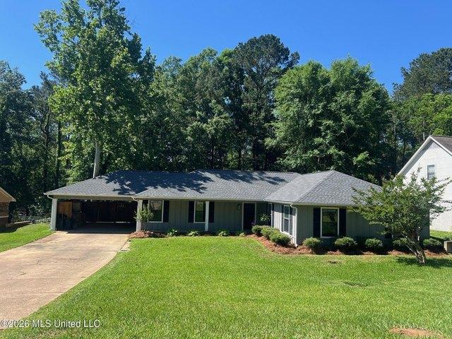 309 Stonecastle Dr, Brandon, MS 39047
