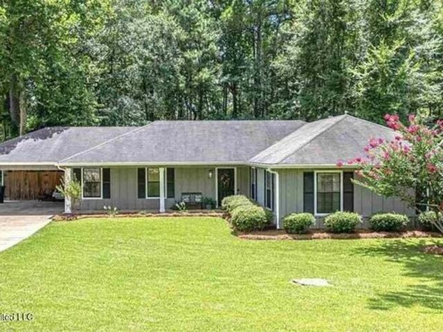 309 Stonecastle Dr, Brandon, MS 39047