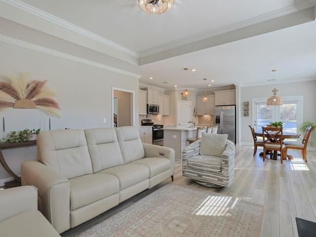 309 Portofino Dr