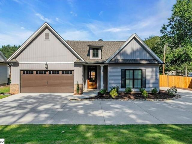 309 Palmetto Rd, Pelzer, SC 29669