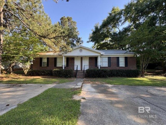 309 Peachtree Ave, Foley, AL 36535