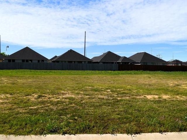 309 Preston Rd, Mabank, TX 75147