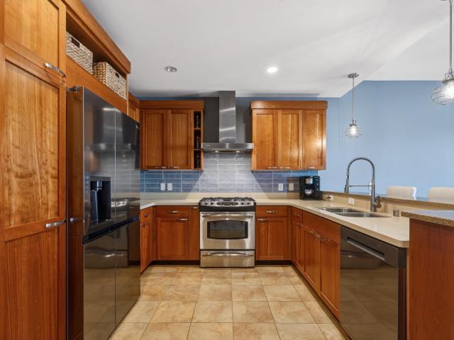 309 W Washington Avenue