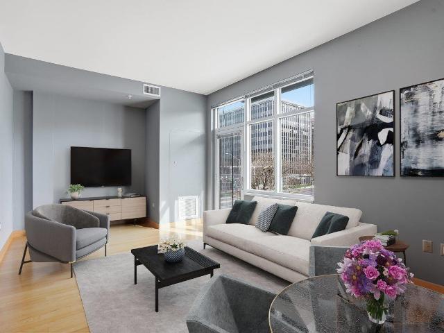 309 W Washington Avenue