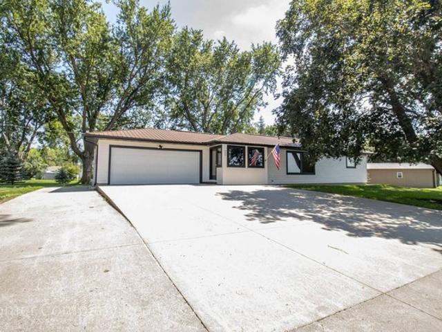 309 W Garfield St, Inwood, IA 51240