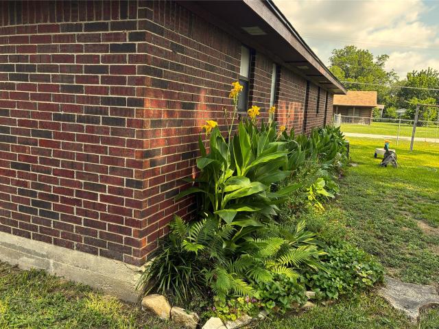 309 W Moerbe Dr