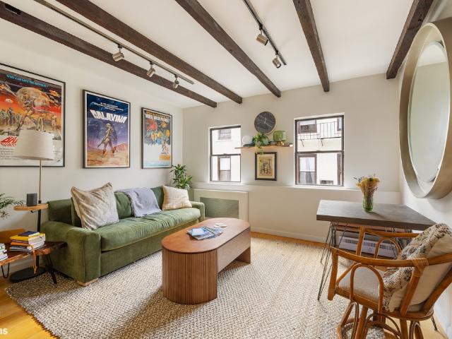 309 West 20th Street, New York, NY