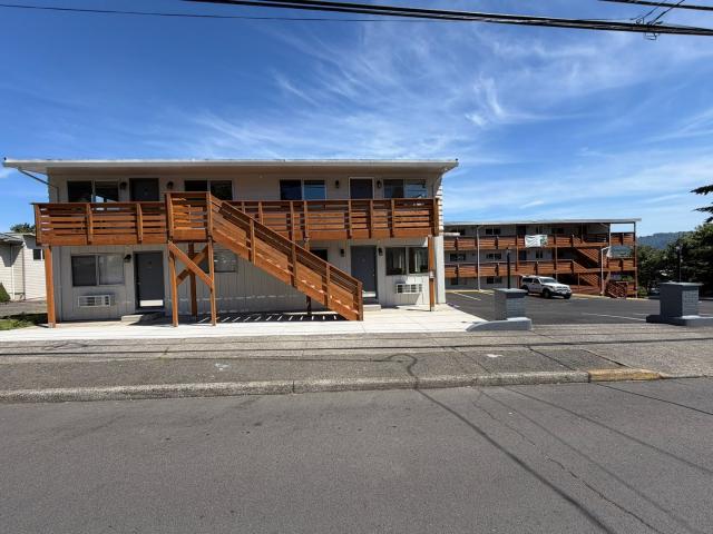 309 West C Street