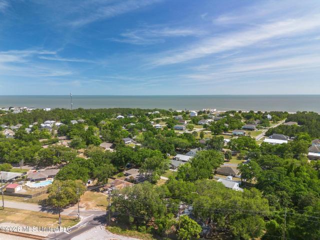 309 White Harbor Road