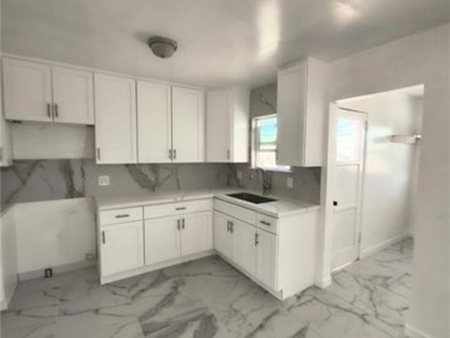 309 Wilshire Pl, Barstow, CA 92311