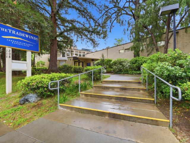 309 Tradewinds Dr, Unit 8, San Jose, CA 95123 | MLS #ML82038 | Compass