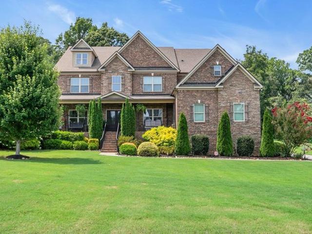 309 Tuxedo Ln, Greer, SC 29651
