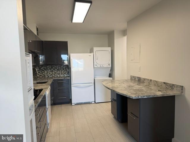 309 Yoakum Parkway # 1806