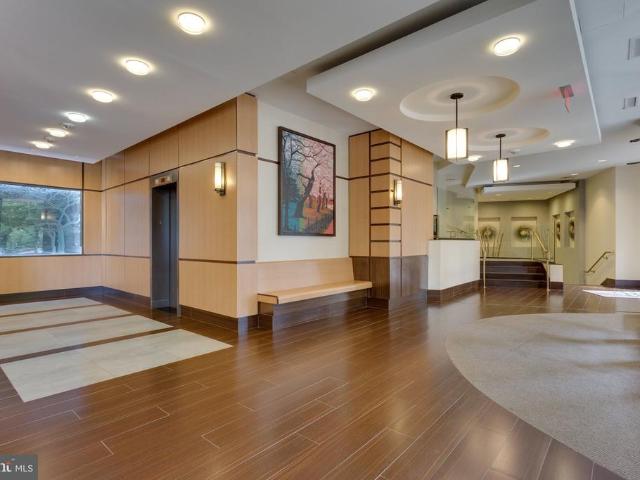 309 Yoakum Parkway # 616