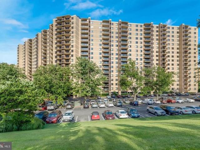 309 Yoakum Pkwy Apt 1416, Alexandria, VA 22304