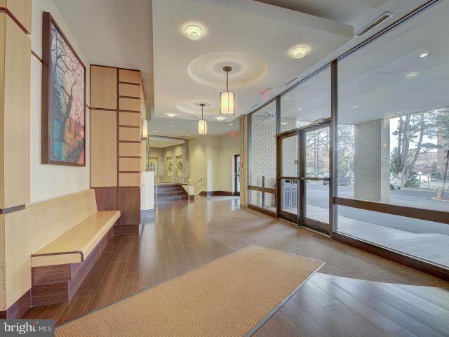 309 Yoakum Pkwy, Unit 504, Alexandria, VA 22304 | MLS #VAAX2054