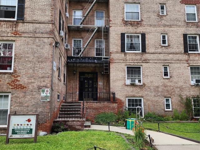 30 47 Hobart Street, Unit DDB | Compass