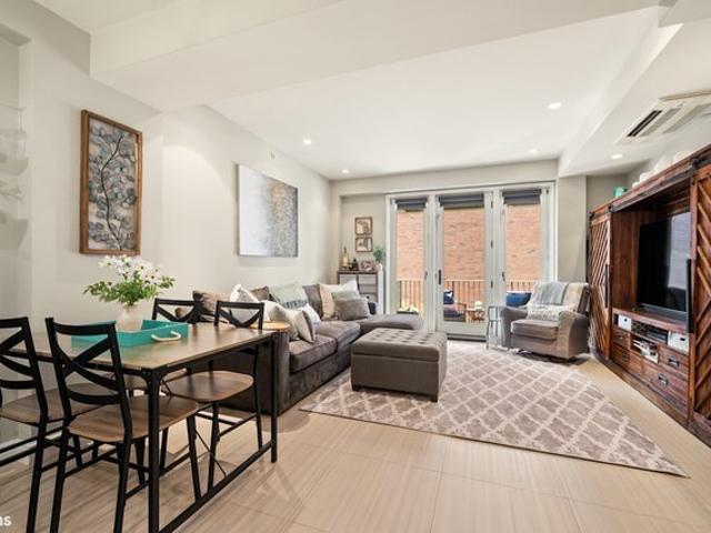 30 11 21st St Unit 4E, Queens, NY 11102