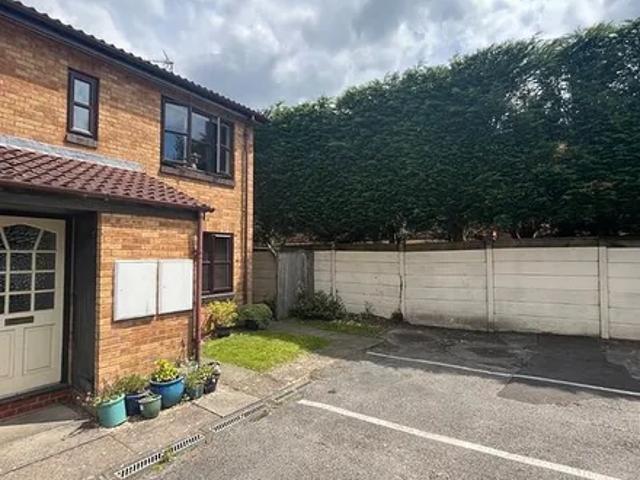 30 32 Pembroke Way, Hall Green, B28 9EX, United Kingdom | 1 bed house for rent #167780536 | Rentberry