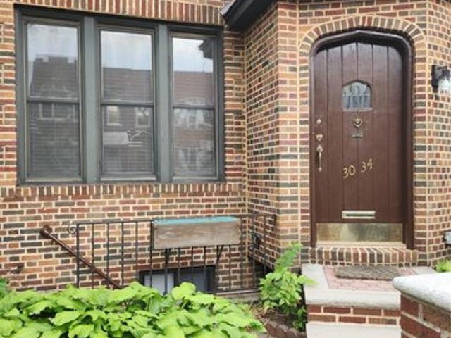 30 34 85th St, East Elmhurst, NY 11370