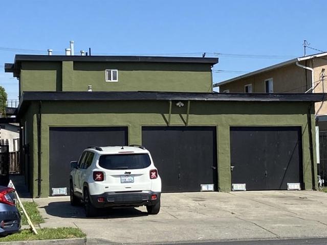 30 34 1st St, Richmond, CA 94801