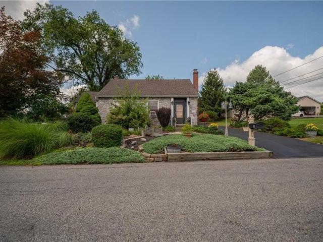 30 38th St, South Whitehall Township, PA 18104