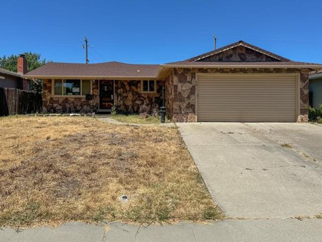 30 Tahoe Dr, Rio Vista, CA 94571