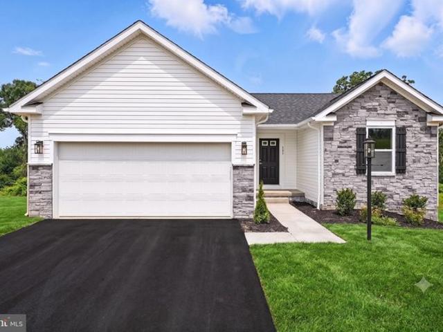30 Thorton Ave, Ranson, WV 25438