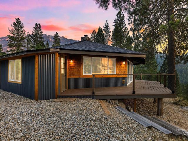 30 Timberline Dr