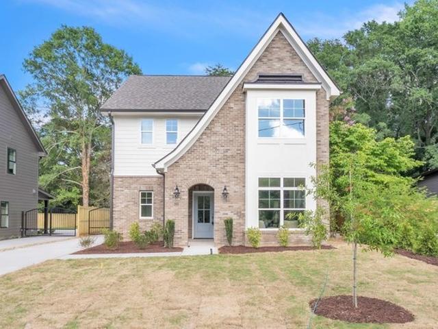 30 Tubbs Mountain Rd, Travelers Rest, SC 29690