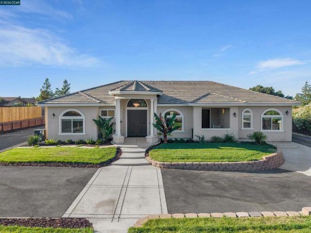 30 W Cypress Place