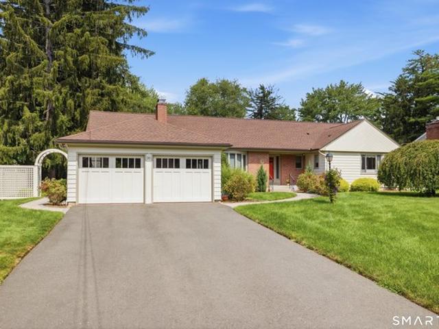 30 W Ridge Dr, West Hartford, CT 06117