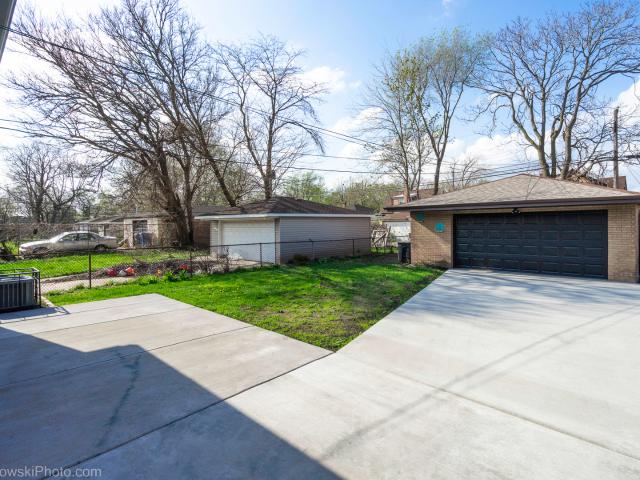 30 W 126th Pl, Chicago, IL 60628 | MLS #12618 | Compass