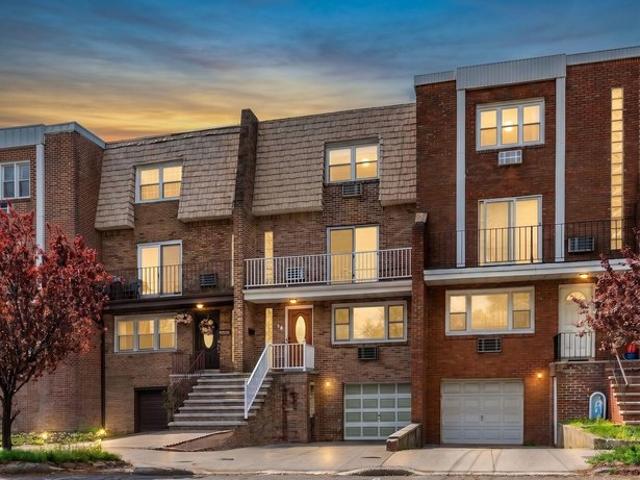 30 W 56th St, Bayonne, NJ 07002