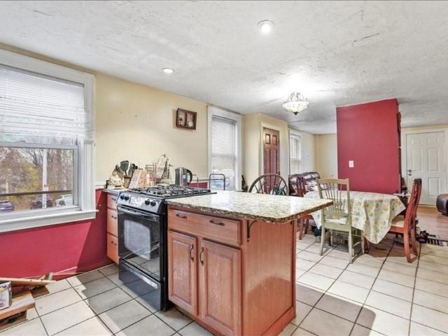 30 Wall St, Unit 1, Worcester, MA 01604 | MLS #73510 | Compass