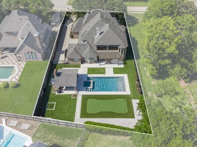 30 Waters Lake Blvd, Missouri City, TX 77459