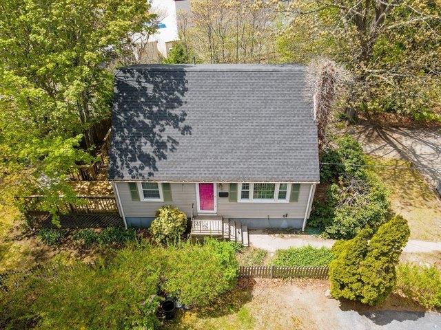 30 Whitcomb Ter, Weymouth, MA 02190