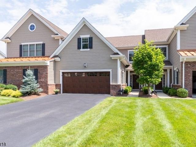 30 Whitney Farm Pl, Morris Twp, NJ 07960