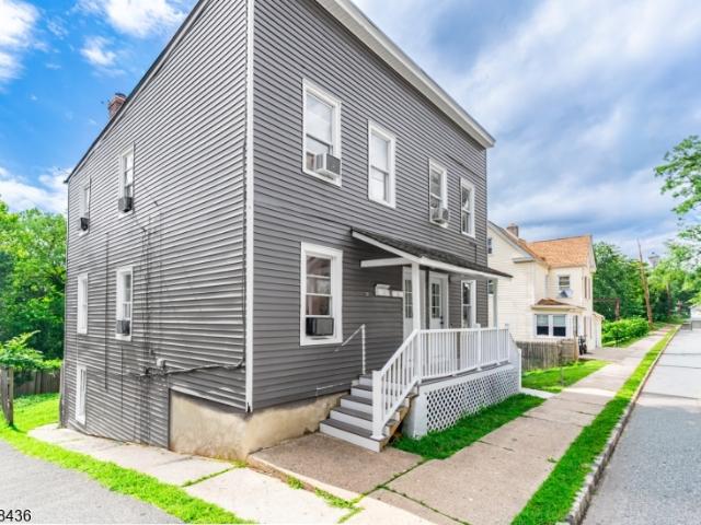 30 Willow St