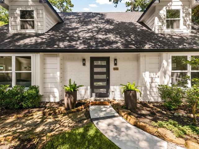 30 Willowherb Ct, The Woodlands, TX 77380