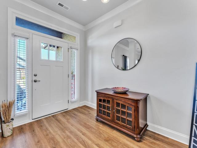 30 Woodcross Drive