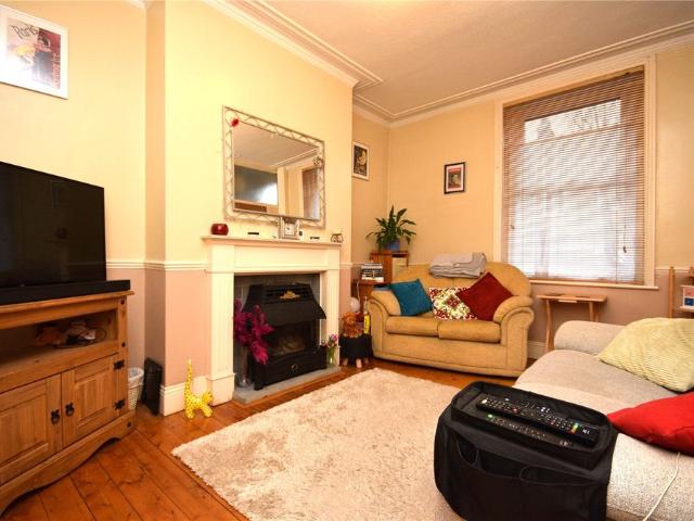 30, Yewdall Road, Rodley, Leeds, West Yorkshire, LS13 1NB
